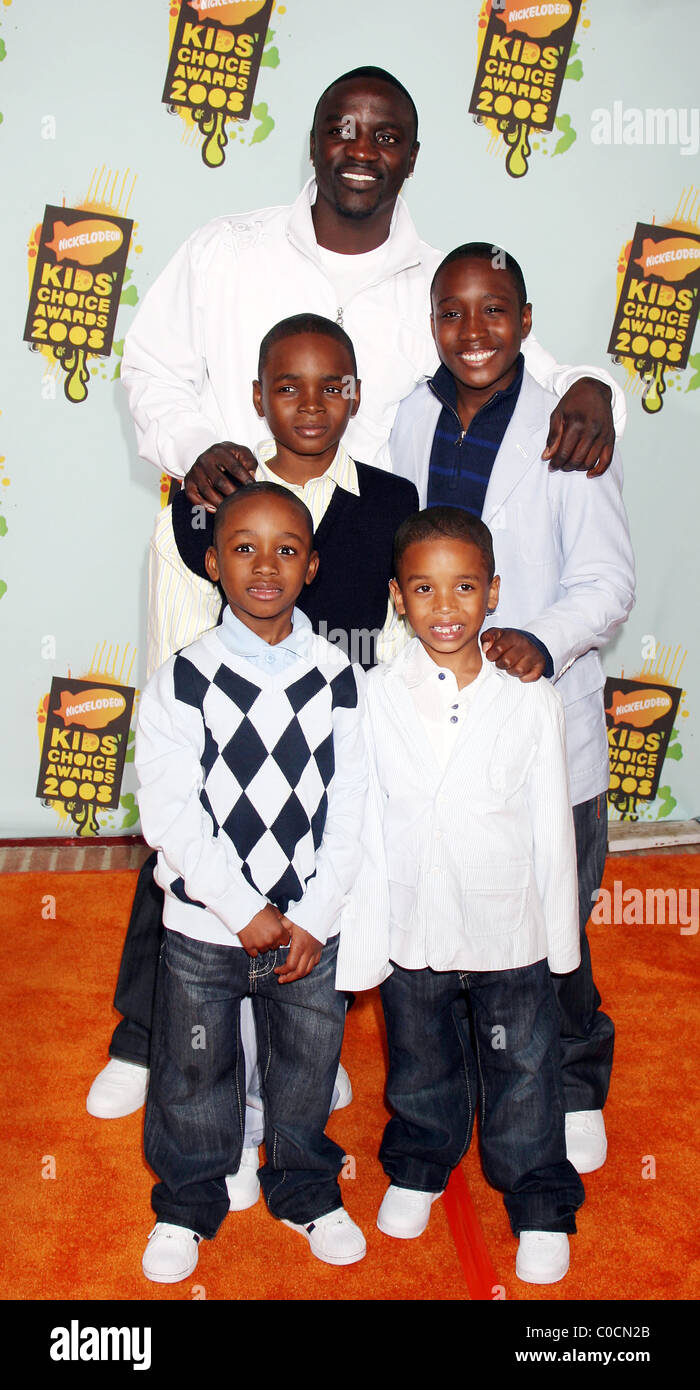 Akon and his sons 20th Annual Nickelodeon's Kids' Choice Awards 2008 ...