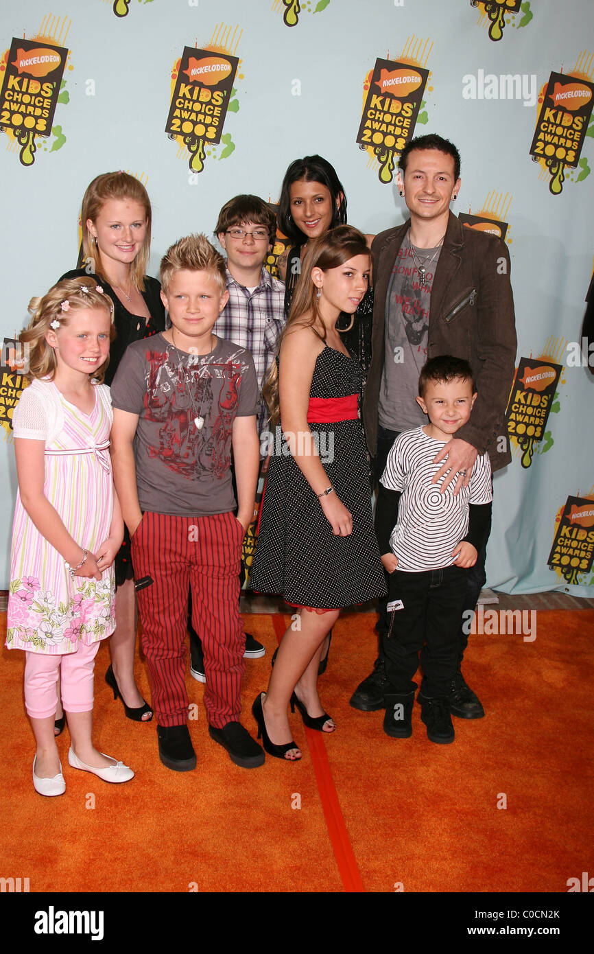 Chester Bennington Family Chester Bennington's Family: Photos & Facts