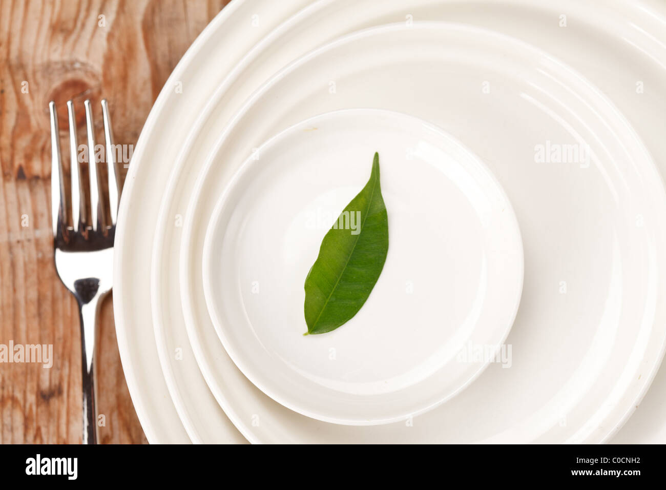 Leaf plates hi-res stock photography and images - Alamy