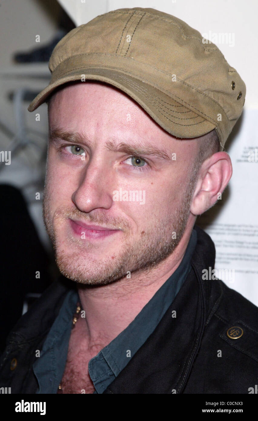 Ben Foster from the HBO series Six Feet Under visits the cast of the ...