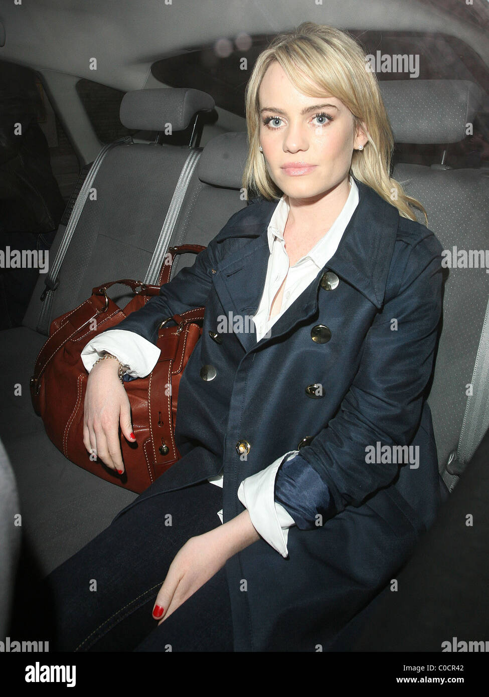 Welsh Singer/Songwriter Aimee Anne Duffy Launch night of London ...