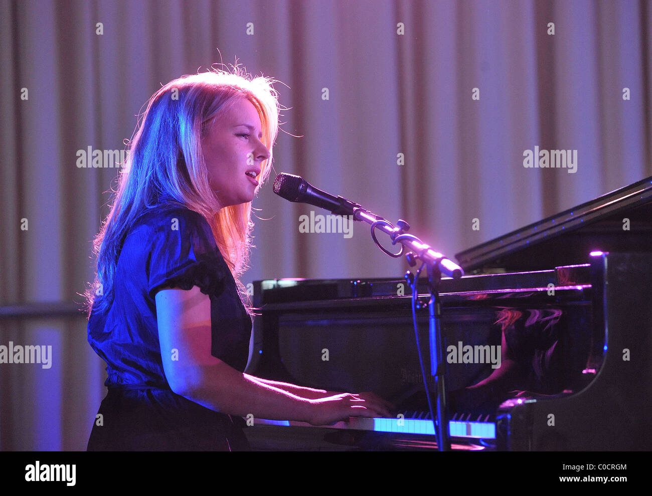 Lucie Silvas High Resolution Stock Photography and Images - Alamy