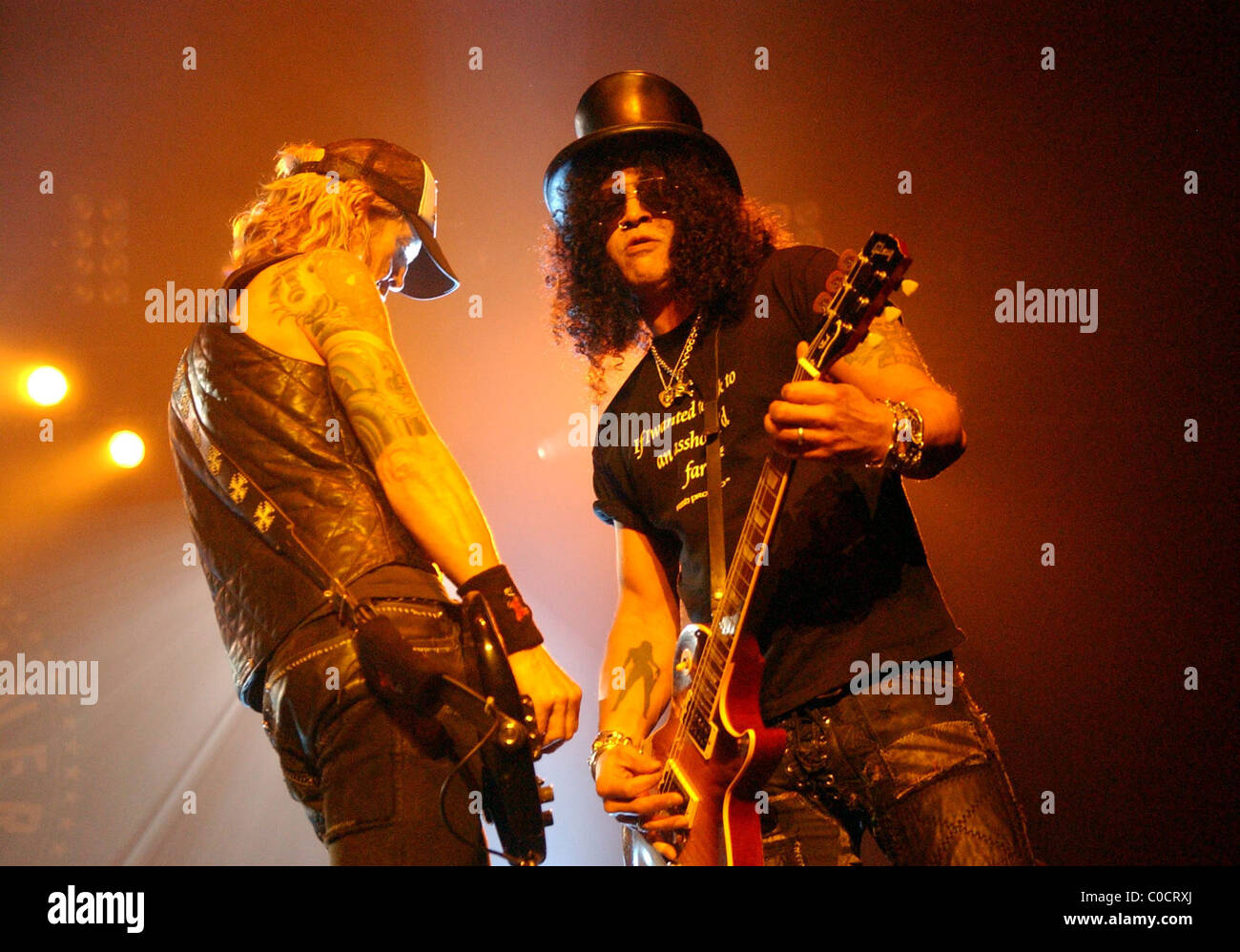 Slash Velvet Revolver performing at the Heineken Music Hall Amsterdam ...