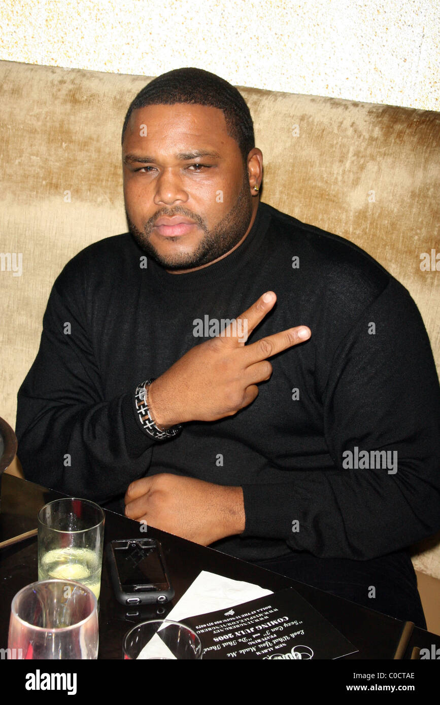 Anthony Anderson R&B Live Presents Ray J at the Spotlight Live, Times ...