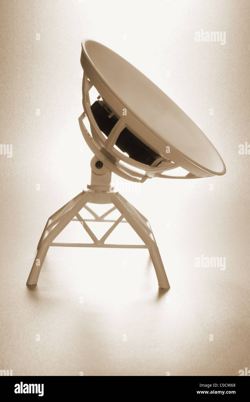 Parabolic bowl hi-res stock photography and images - Alamy