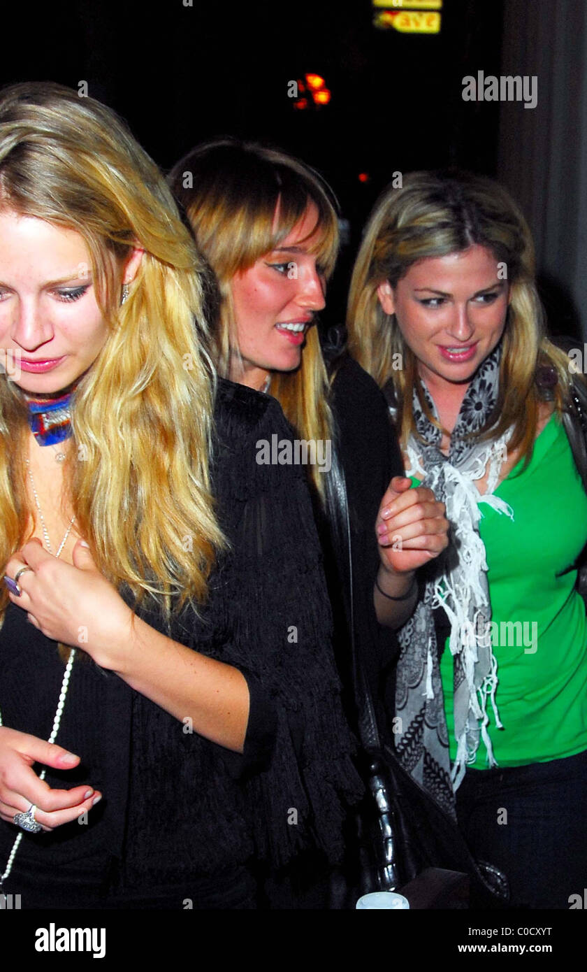 Ruby Stewart leaving Foxtail with friends Los Angeles, California - 20. ...