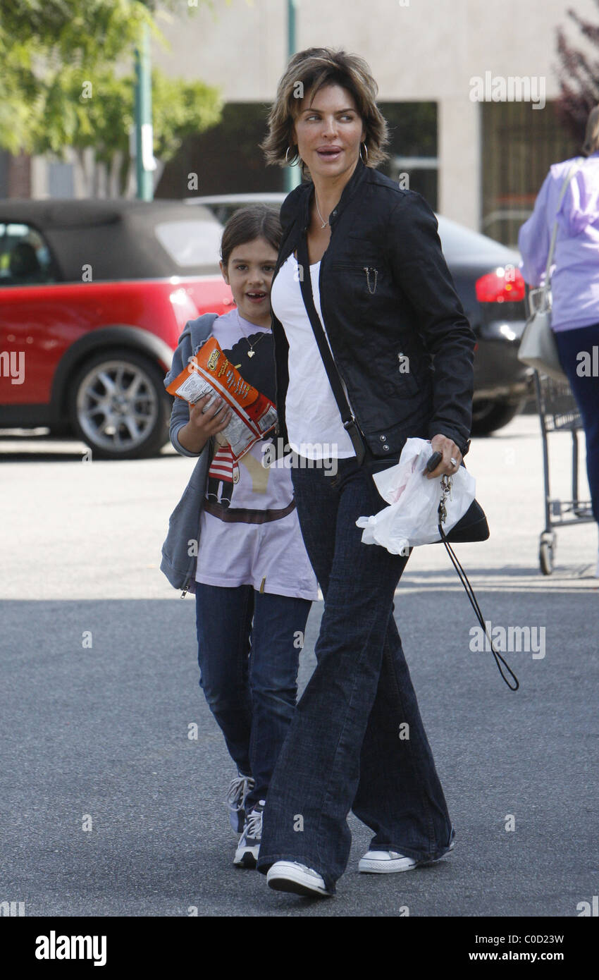 Lisa Rinna with her daughter at the market in Beverly Hills Los Angeles ...