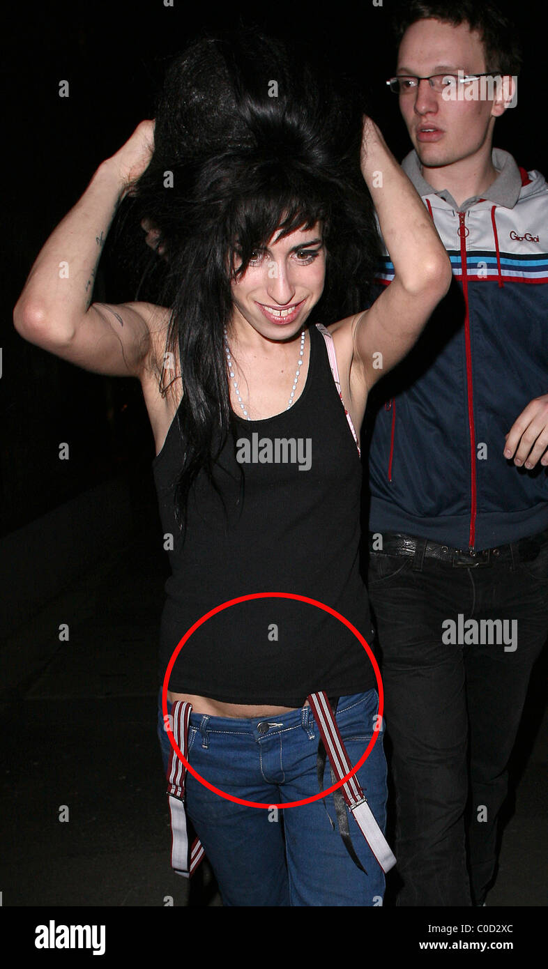 Amy Winehouse goes on another late night bender in Camden with reported ...