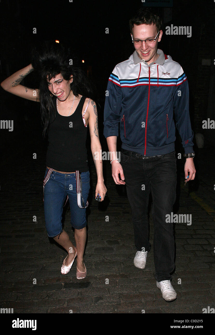 Amy Winehouse goes on another late night bender in Camden with reported ...