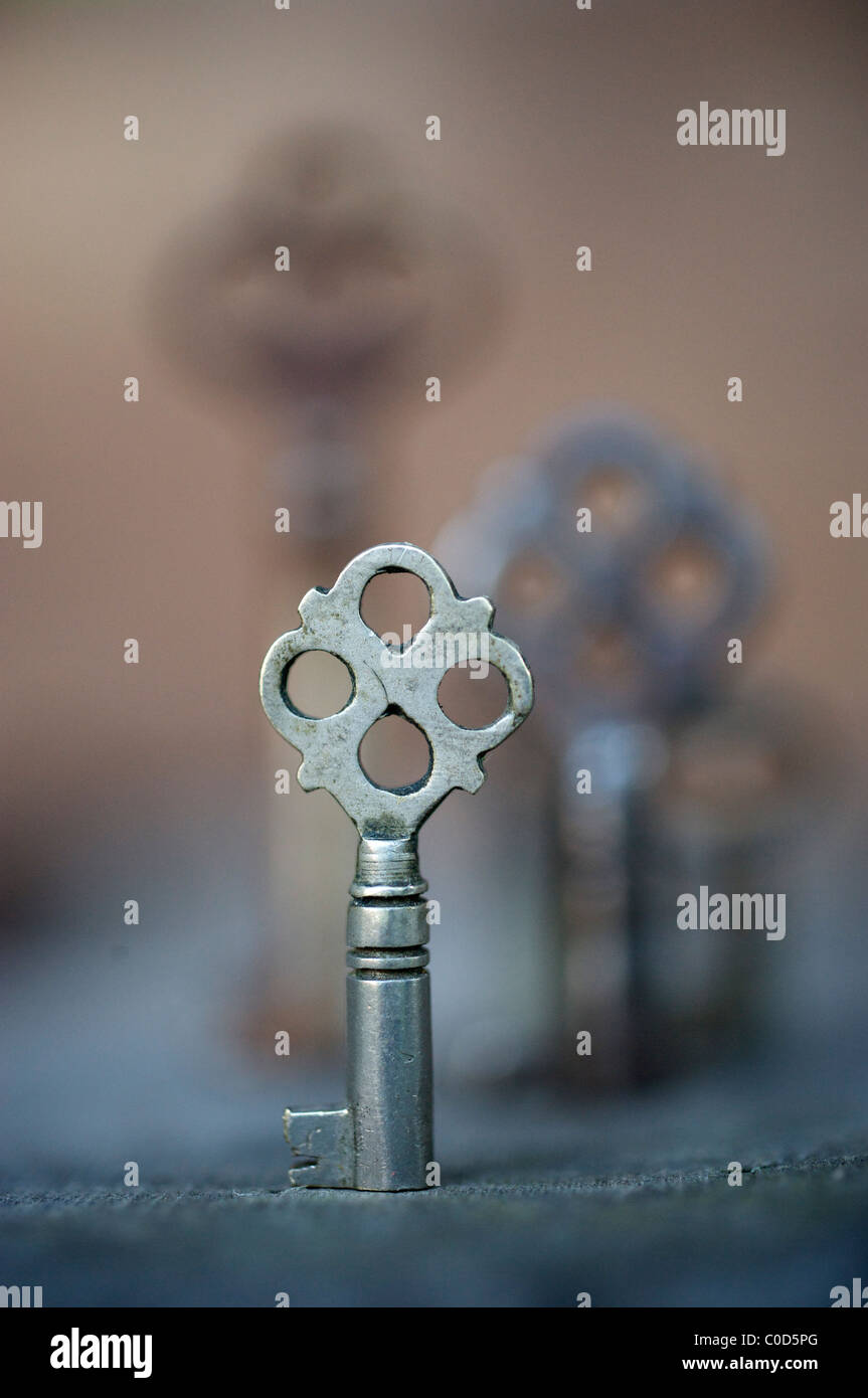 Antique lock and keys hi-res stock photography and images - Alamy