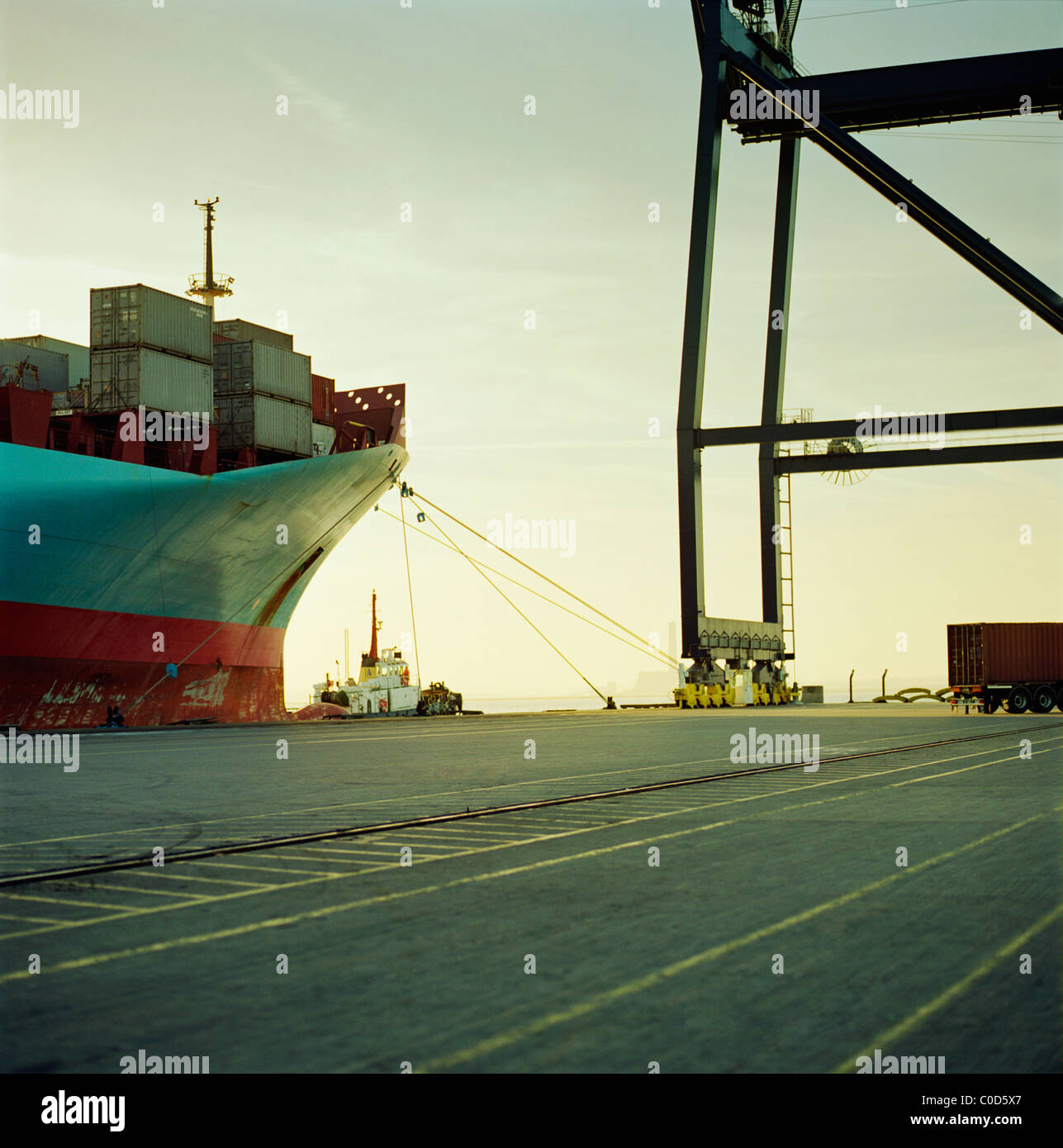 Container ship moored on quayside, fully loaded Stock Photo - Alamy
