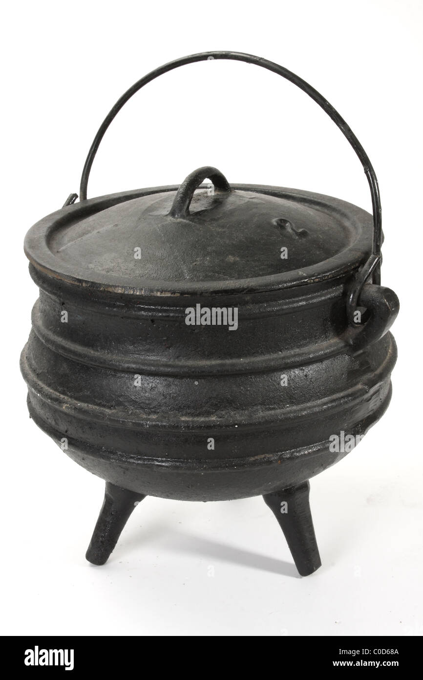 The potions cauldron hi-res stock photography and images - Alamy