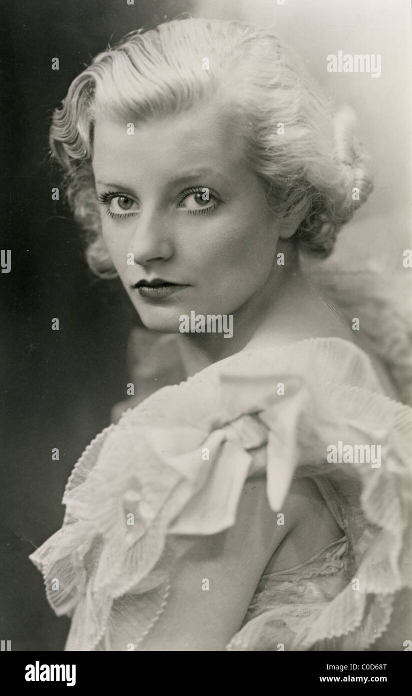 PHYLISS ROBINS (1910-1982) English singer and film actress Stock Photo ...