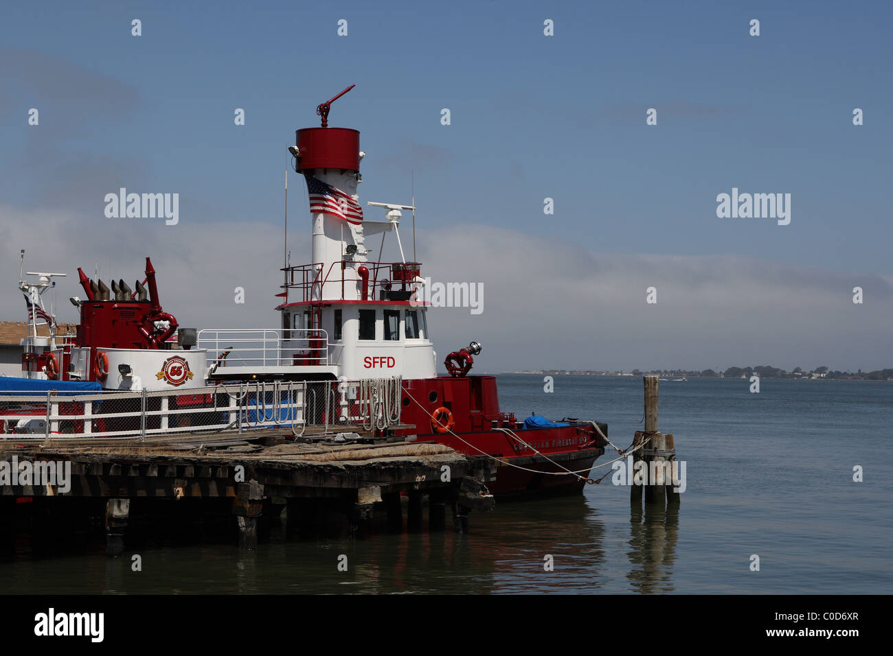 Fire fighting tug hi-res stock photography and images - Alamy