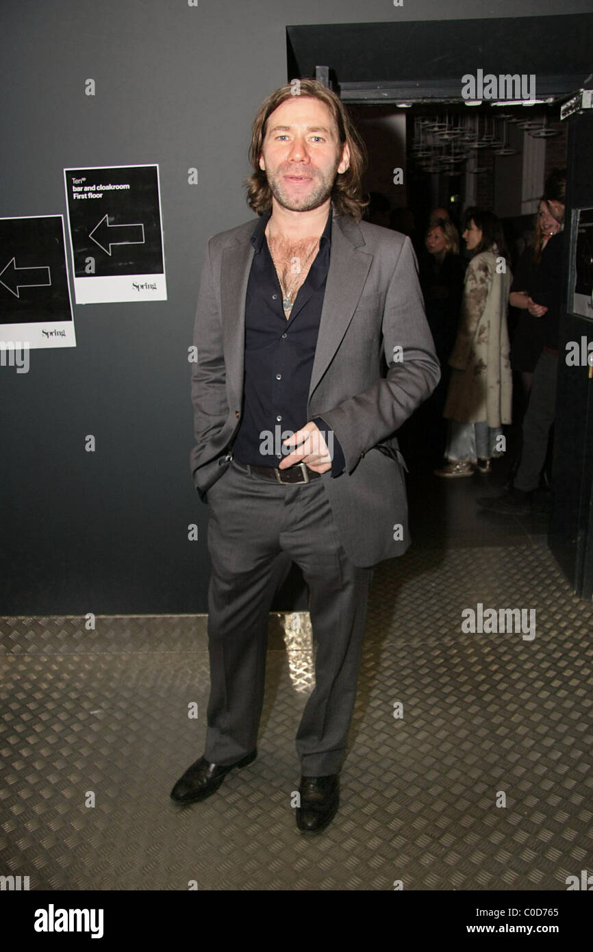 Mat collishaw hi-res stock photography and images - Alamy