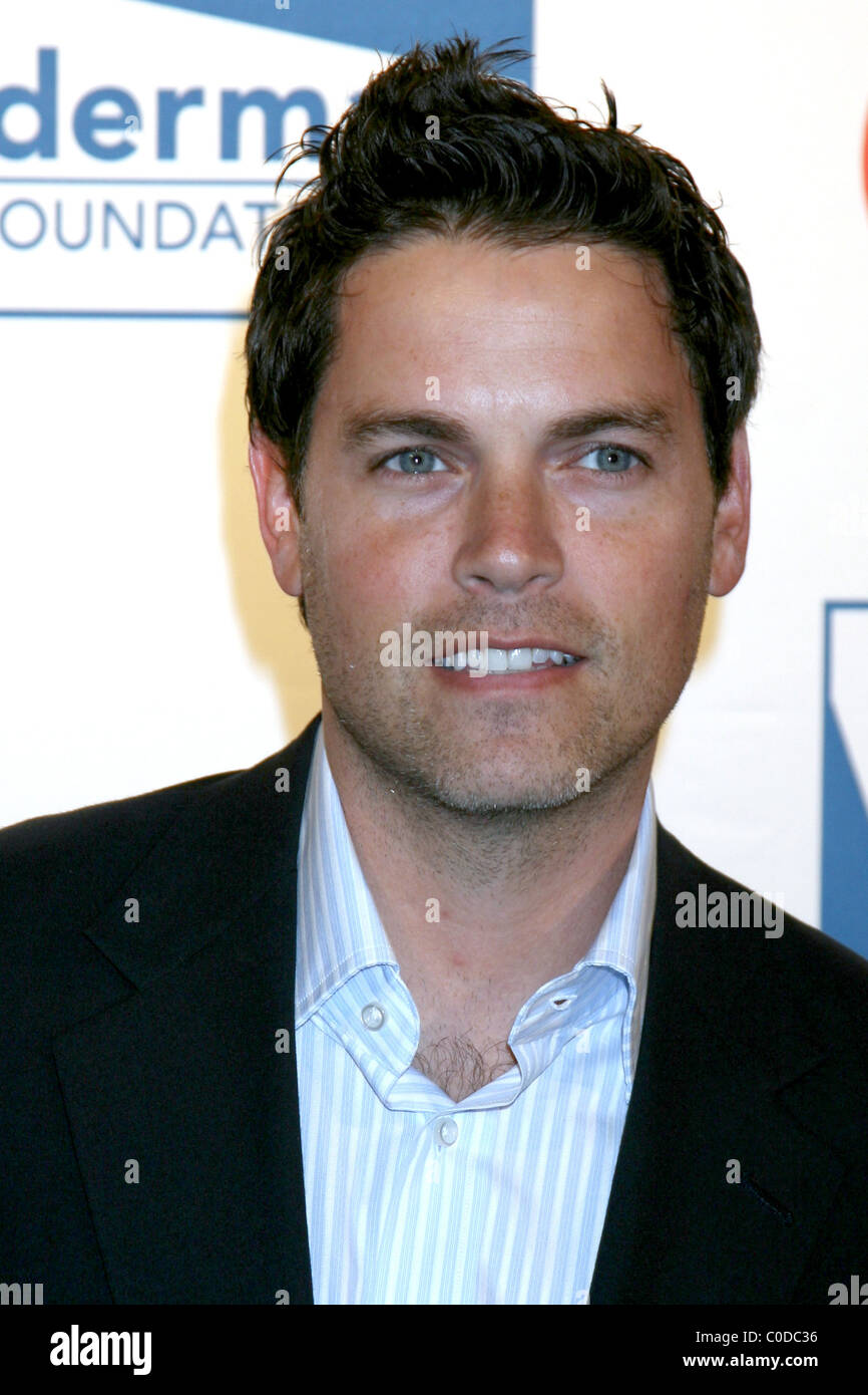 Jaron lowenstein hi-res stock photography and images - Alamy