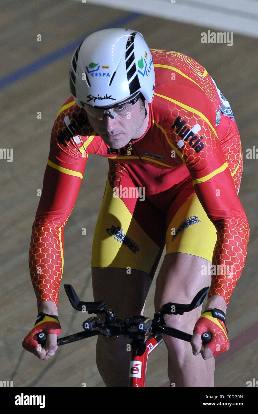 Mens Omnium Individual Pursuit UCI Manchester Velodrome Stock Photo - Alamy