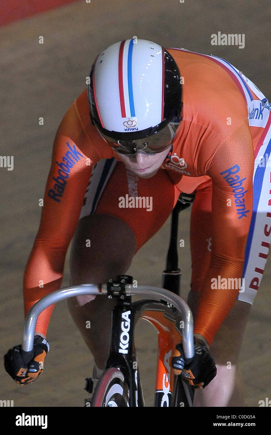 Womens Sprint. UCI Manchester Velodrome uk Stock Photo - Alamy