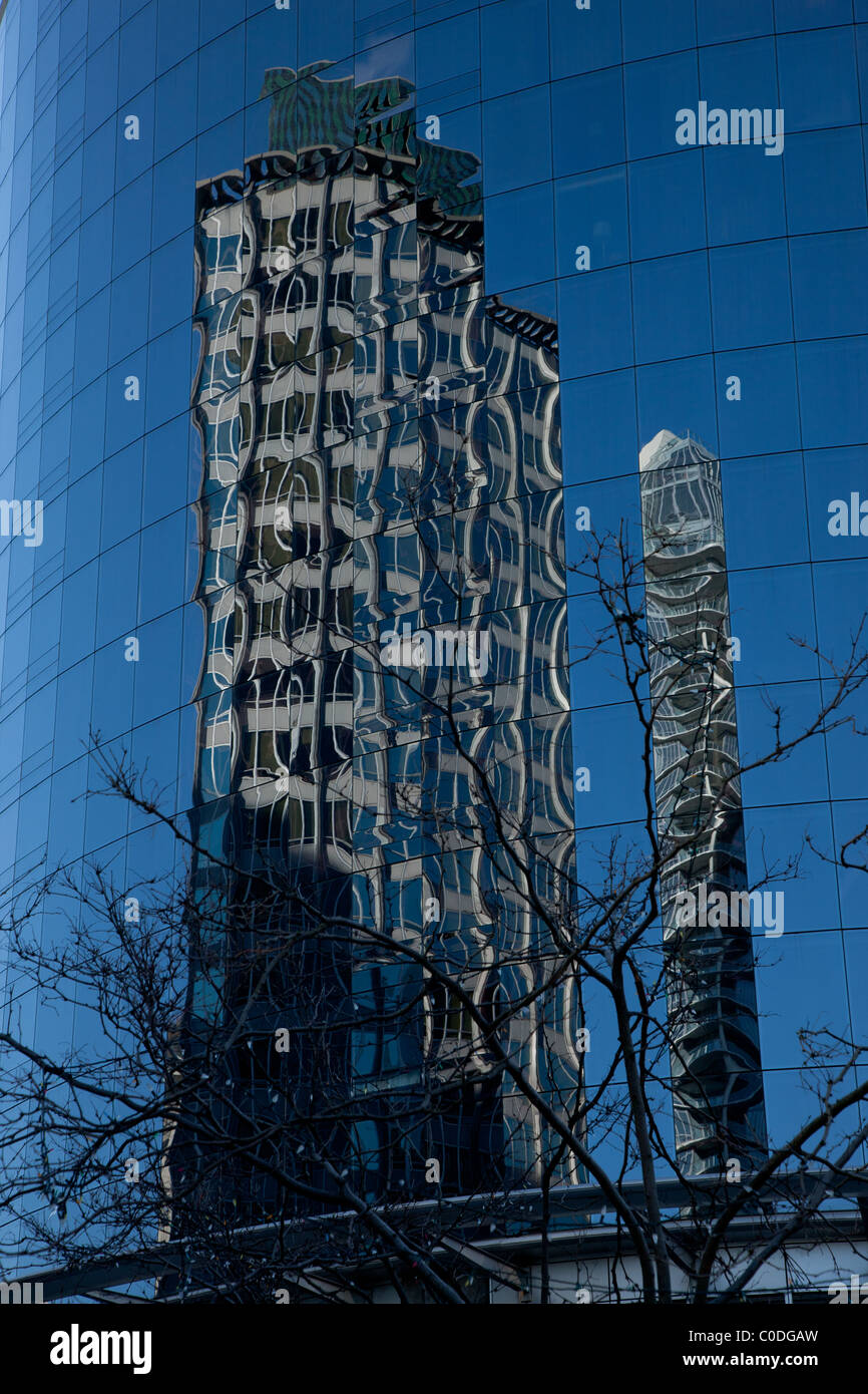 Building buildings reflection reflections hi-res stock photography and ...