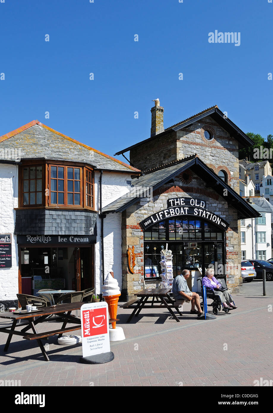 Looe station hi-res stock photography and images - Alamy Looe station hi-res stock photography and images - Alamy