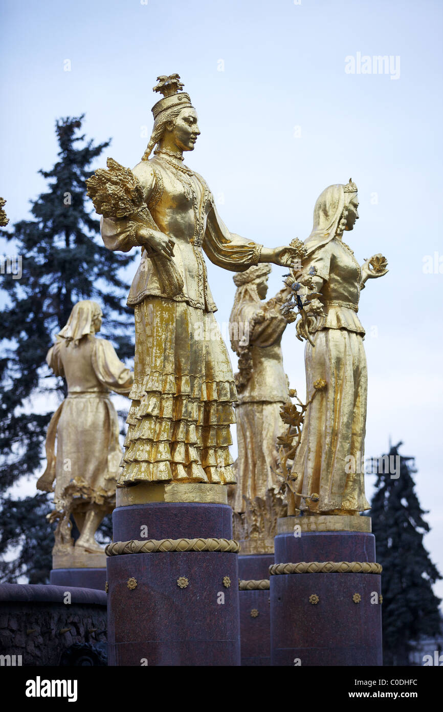 Gilded Russian maidens on the Fountain of the Friendship of Peoples ...