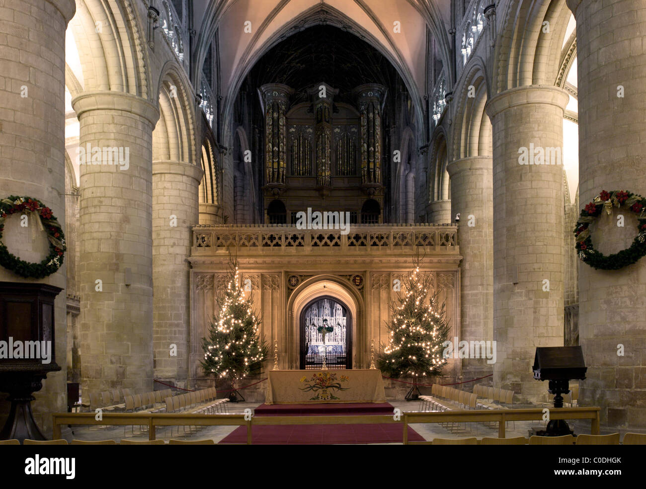Gloucester cathedral nave columns hi-res stock photography and images ...