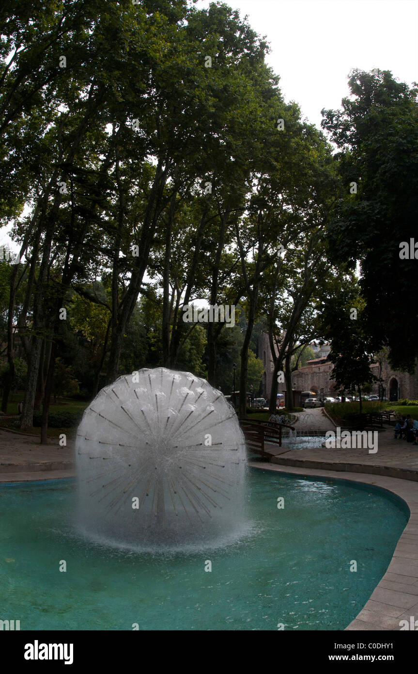 Fountain water feature Istanbul turkey Stock Photo - Alamy