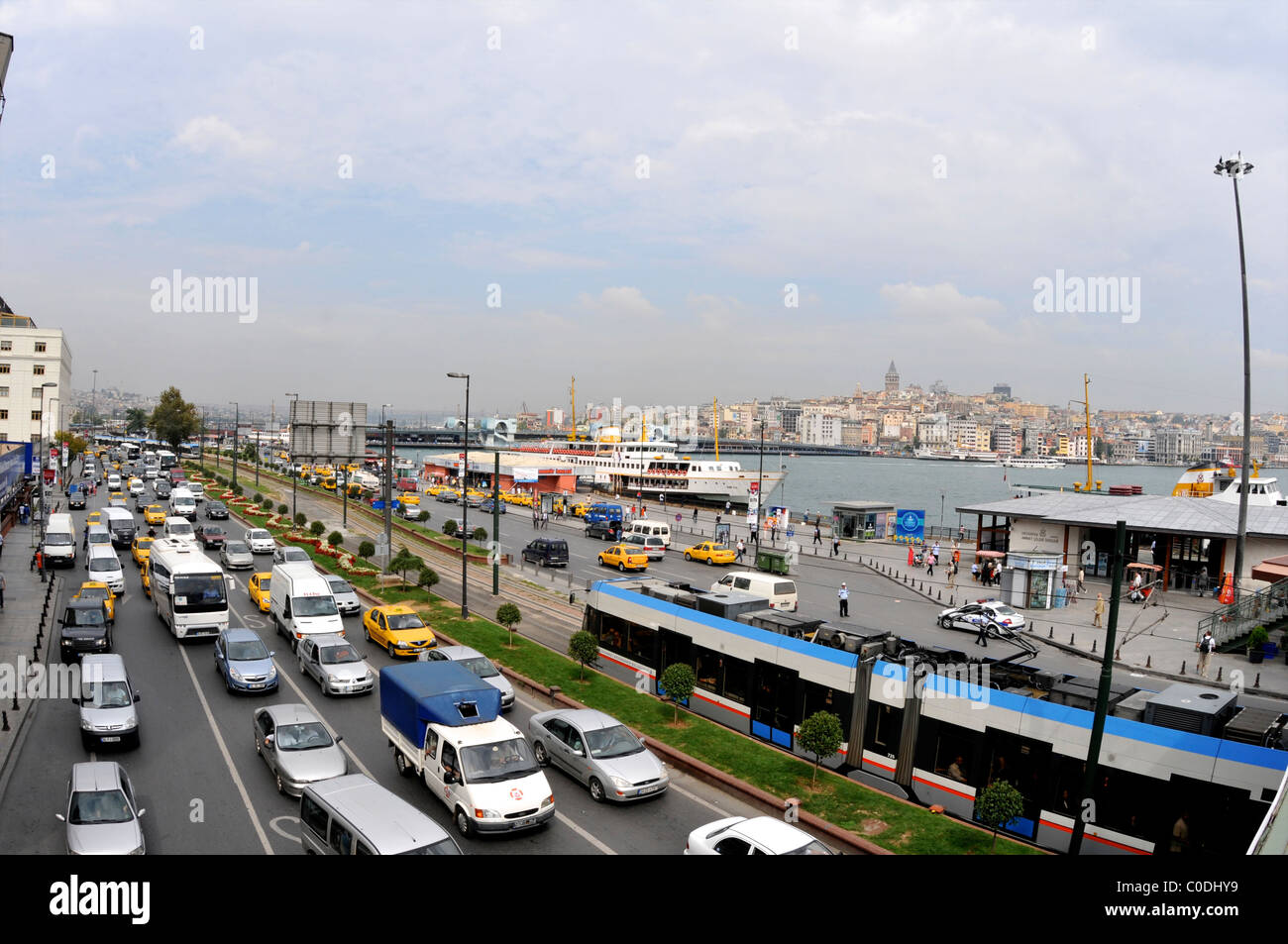 Busy traffic Istanbul rush hour Stock Photo - Alamy