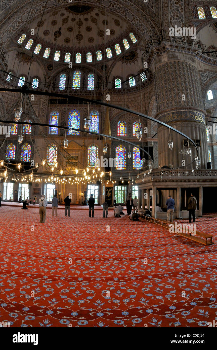 Interior blue mosque Istanbul Turkey Stock Photo - Alamy