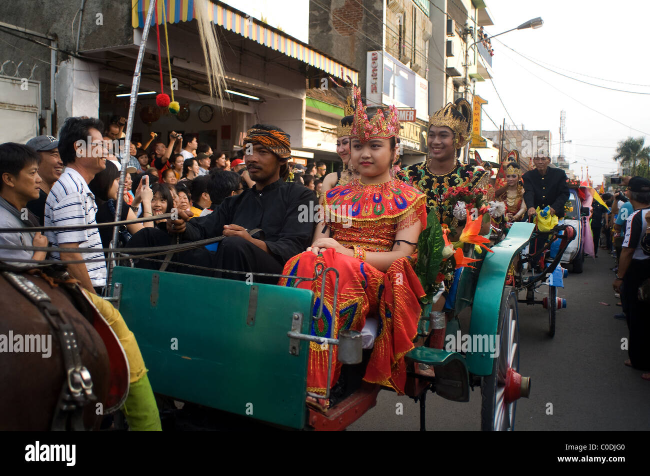 Traditional West Java Dancer Uniform Stock Photo - Alamy