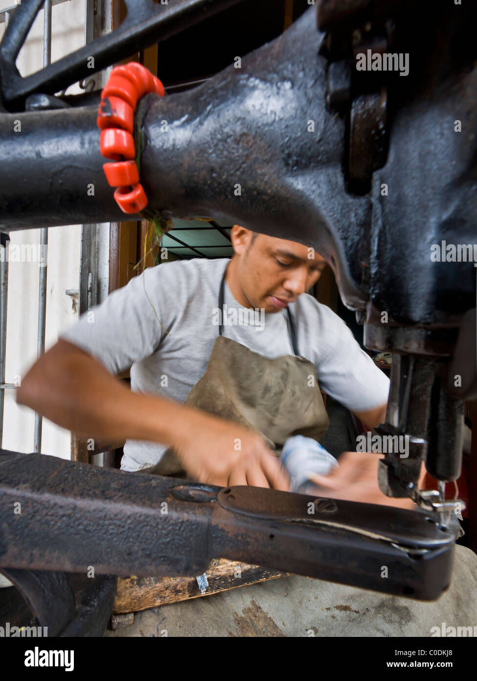 Cobbler shoe repair Street scene Old Havana Stock Photo - Alamy