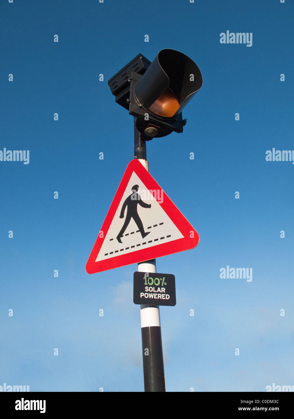 Solar powered traffic sign hi-res stock photography and images - Alamy
