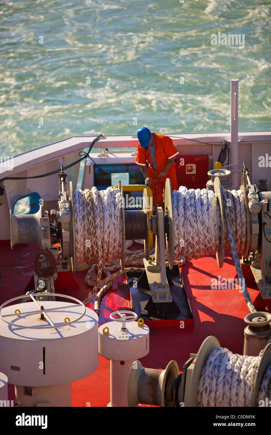 Deck hand on ship hi-res stock photography and images - Alamy
