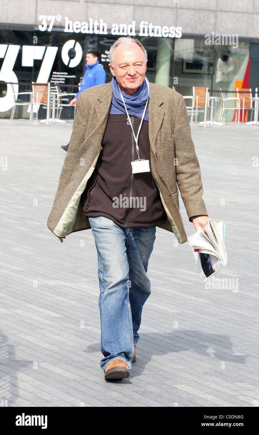 Ken Livingston arriving at City Hall as his last days as Mayor before ...