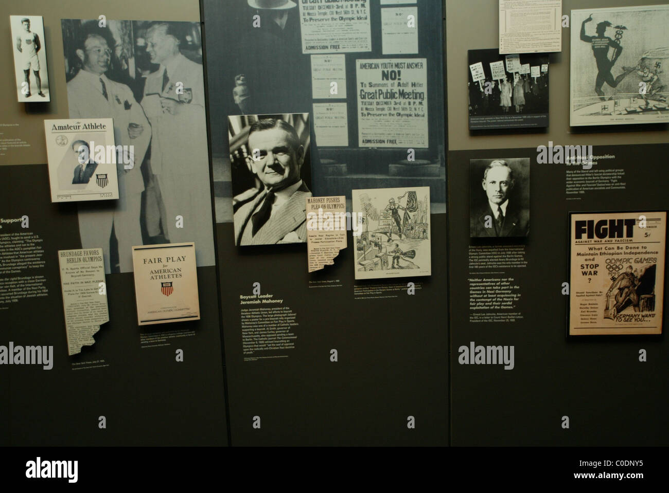 The United States Holocaust Museum, USHM, hosts an exhibit on the Nazis ...