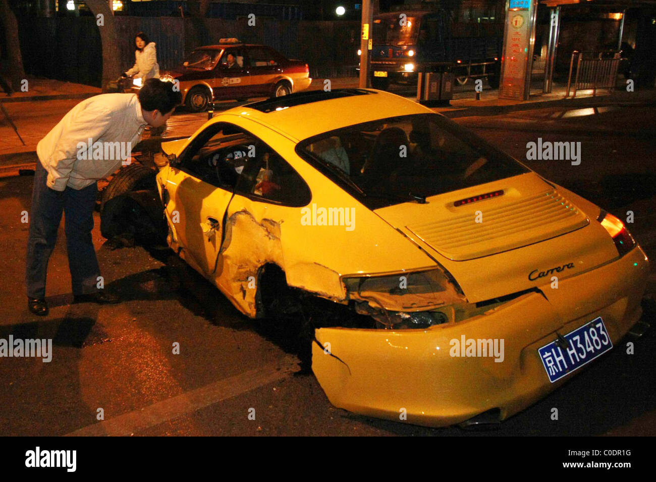 Driver rescued car hi-res stock photography and images - Alamy