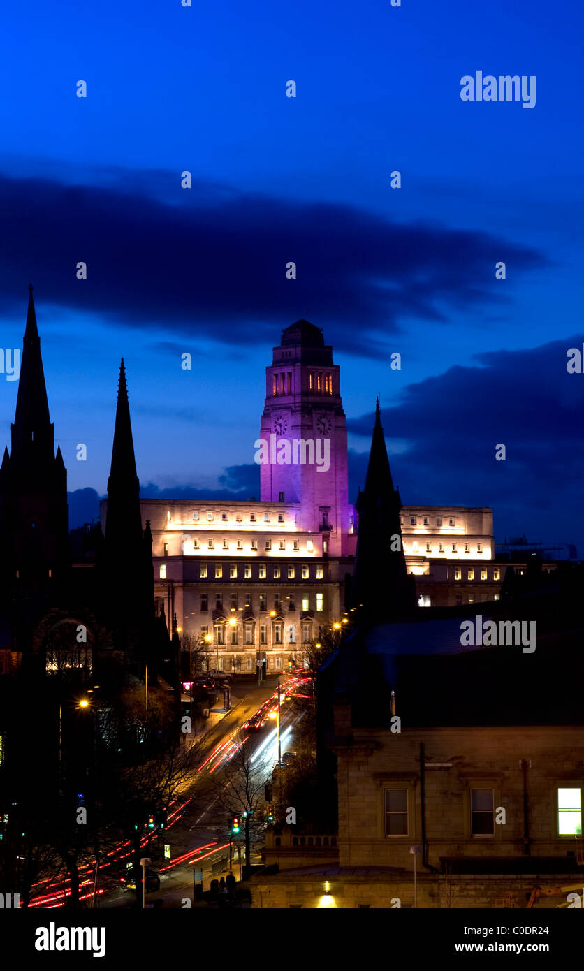 leeds university at night founded in 1904 parkinson building opened in ...