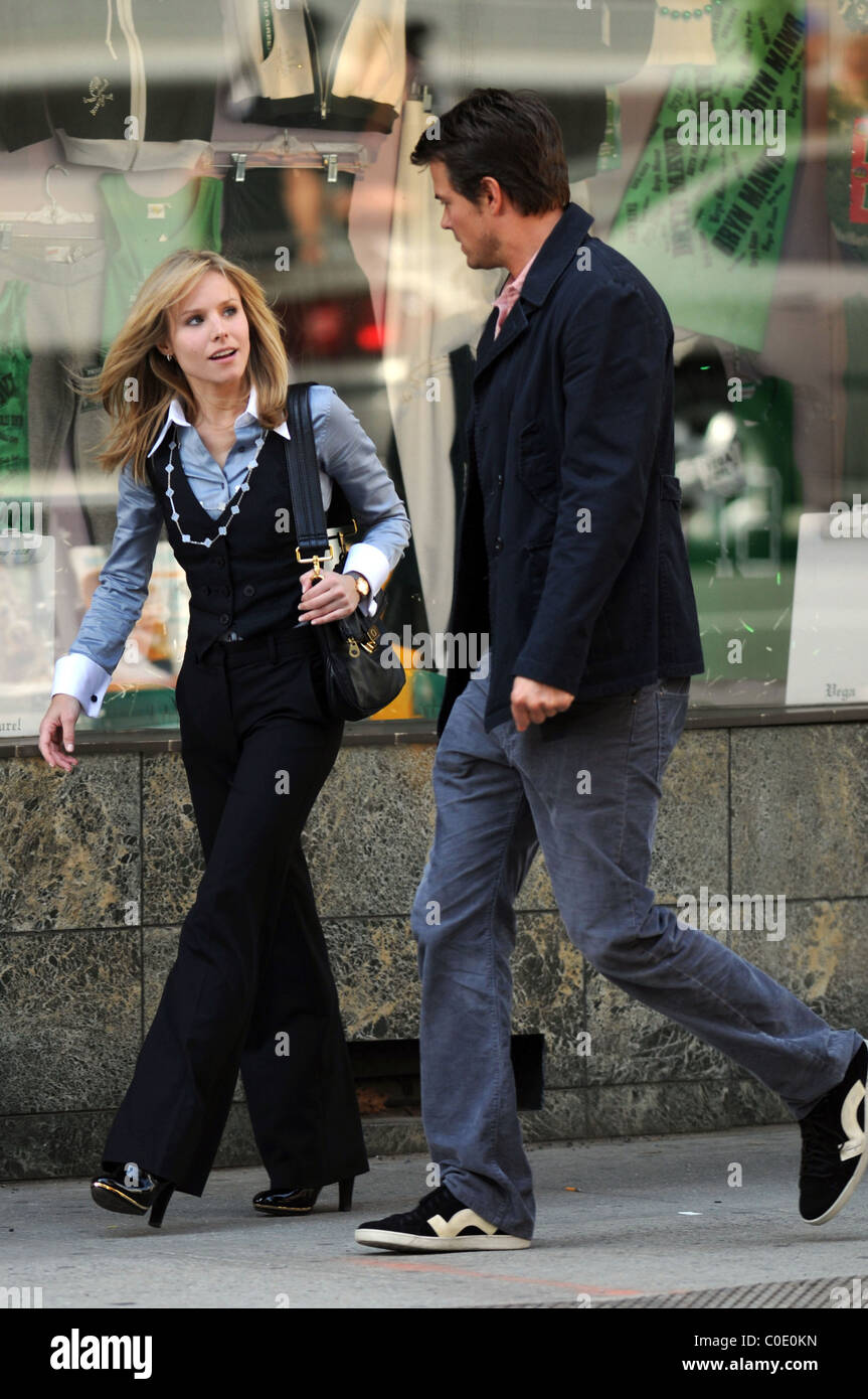 Kristen bell when in rome hi-res stock photography and images - Alamy