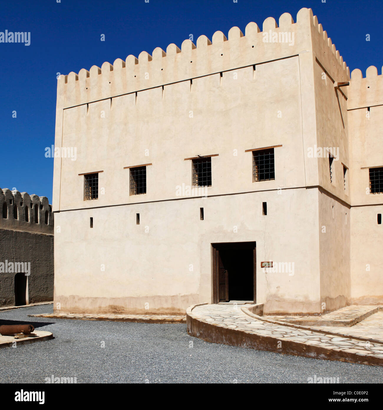 Nizwa fort exterior hi-res stock photography and images - Alamy