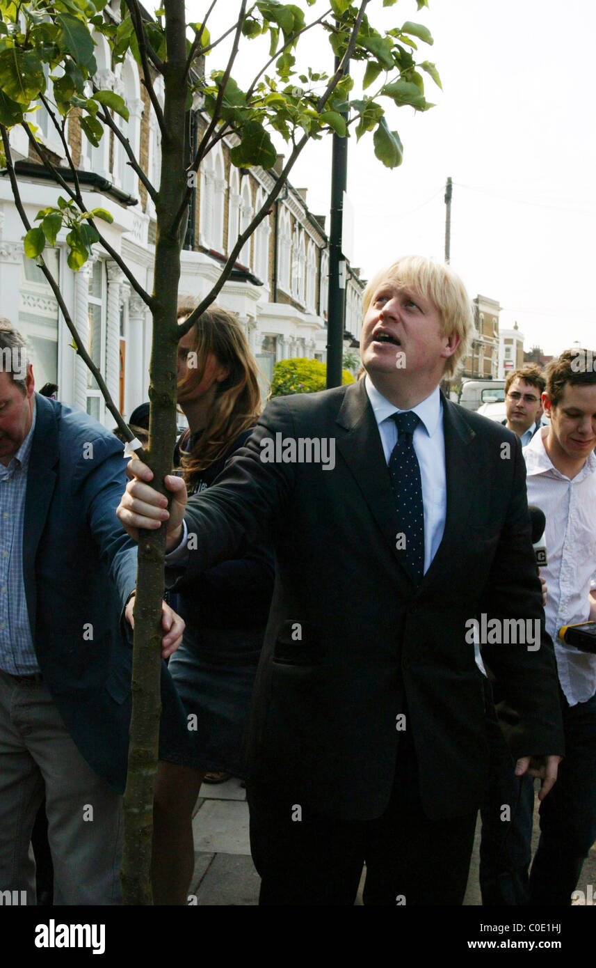Mayor of London, Boris Johnson visits Brixton to Plant a pear tree in ...