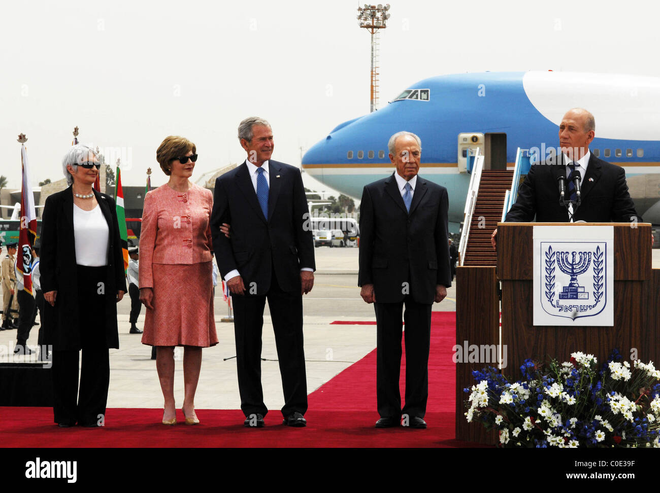 George W. Bush and Laura Bush President George W. Bush and First Lady ...