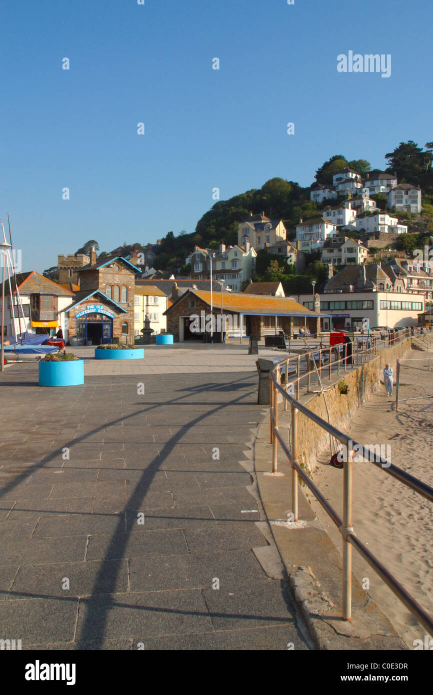 Looe seafront hi-res stock photography and images - Alamy