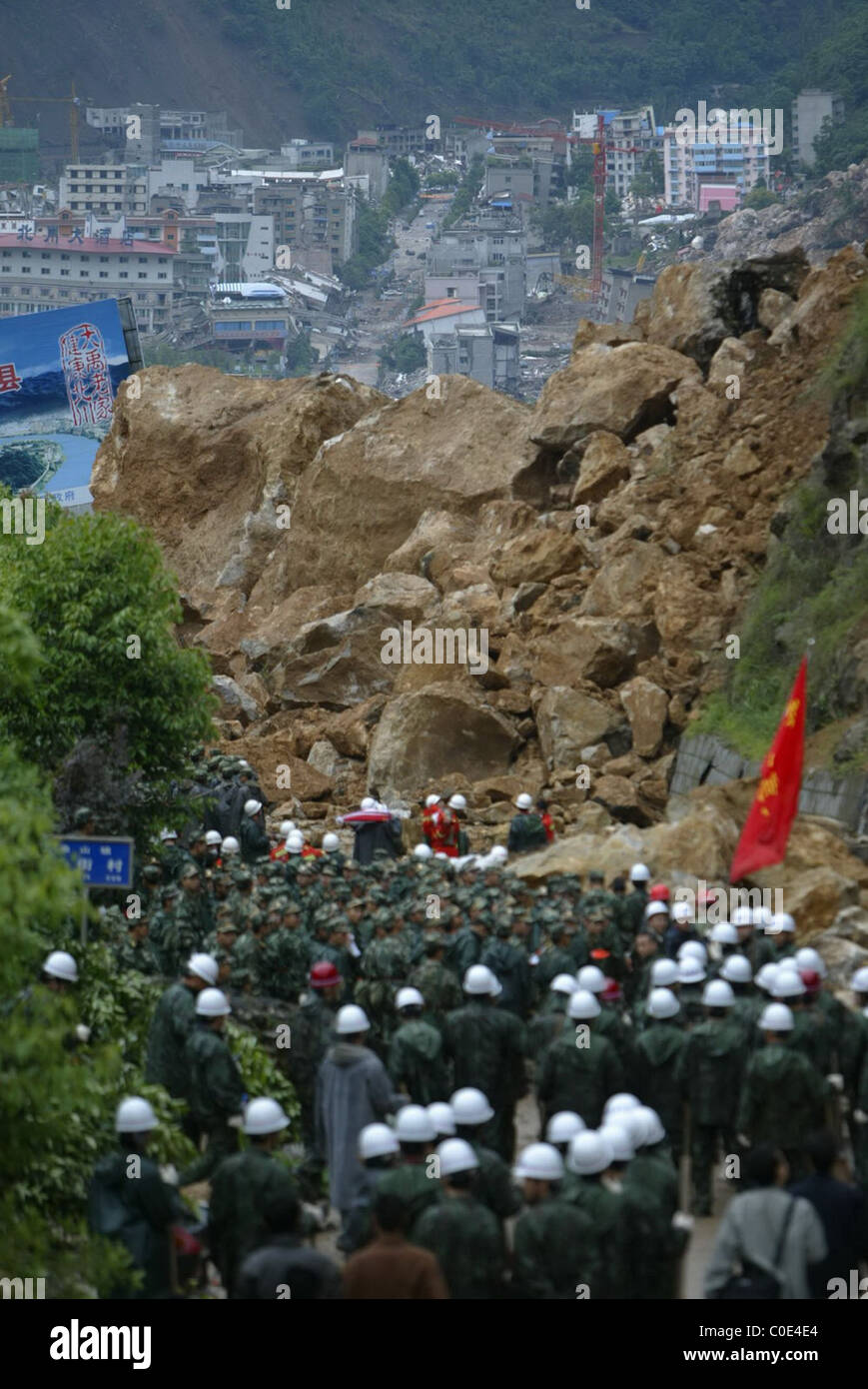 Beichuan county lies in ruins after the Wenchuan earthquake Soldiers of ...
