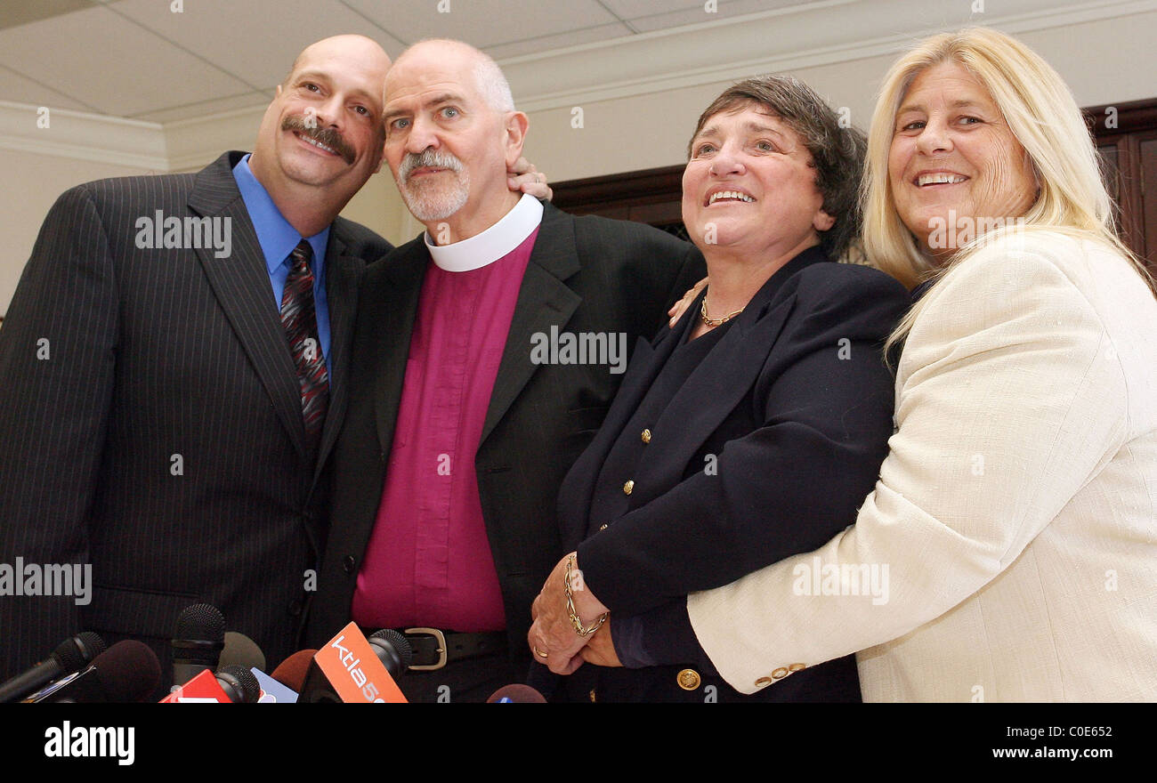 Phillip Ray de Blieck, Rev. Troy Perry, Robin Tyler and Diane Olson ...