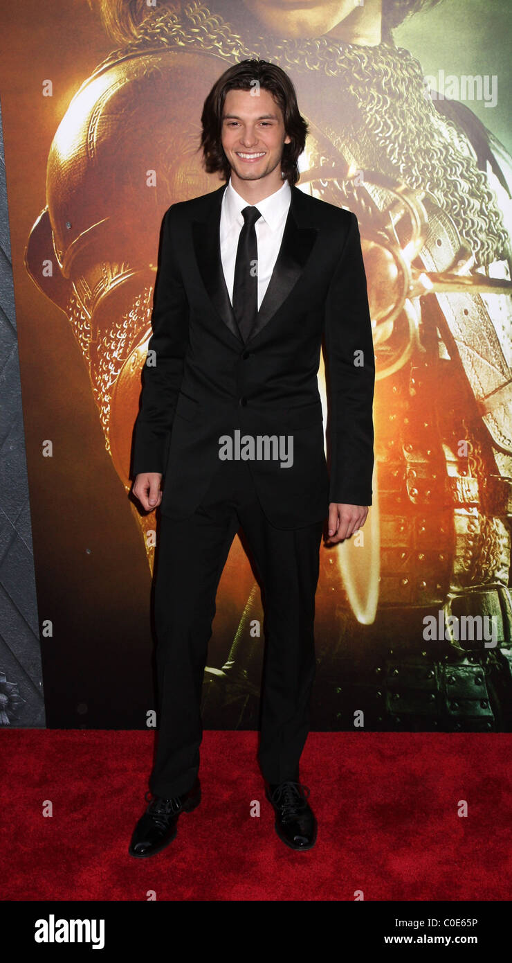 Ben Barnes Chronicles of Narnia: Prince Caspian NYC Premiere - Outside ...