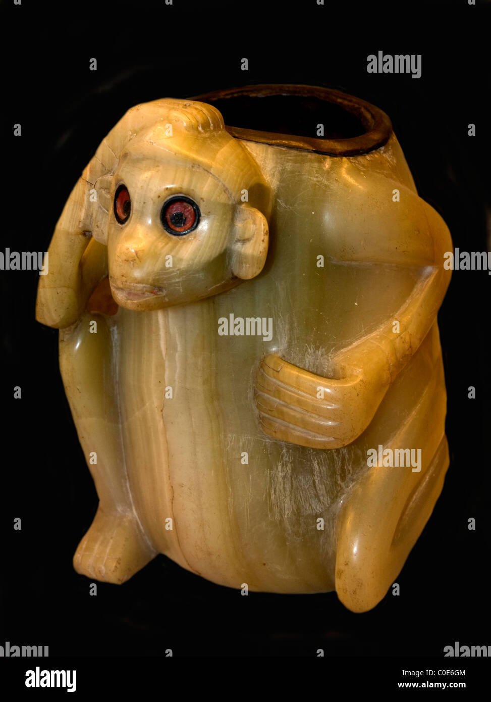 stone vessel monkey spider howler capuchin isla de Sacrificios AD 900 ...
