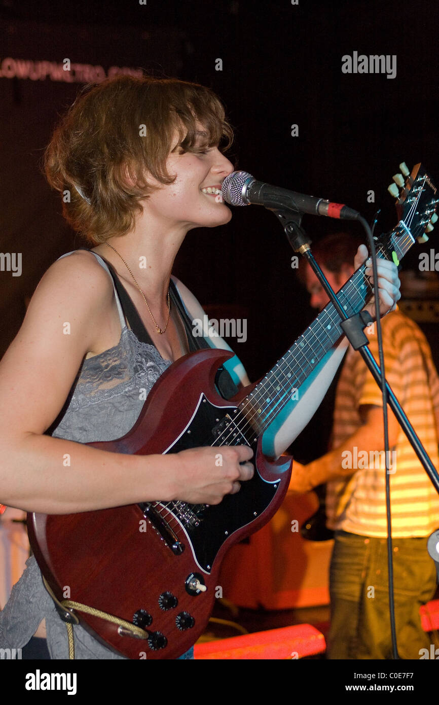 Elizabeth Powell of Land Of Talk performing at Metro London, England ...