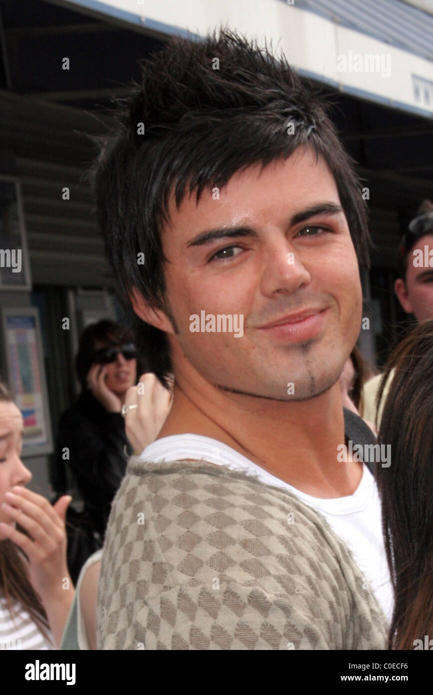 Anthony Hutton 'Soccer Six' annual charity football tournament in aid ...