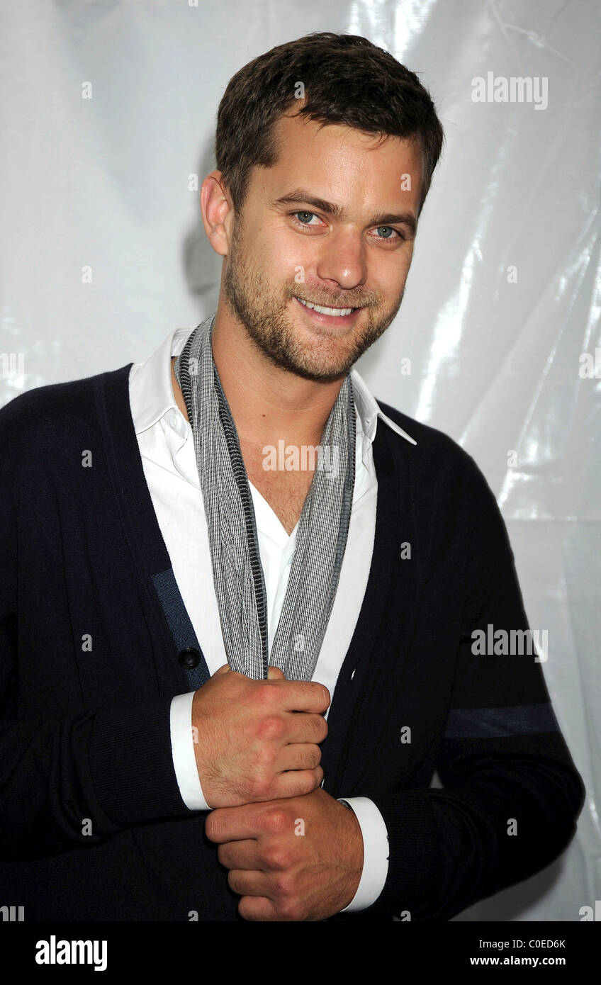 Joshua Jackson 2008 FOX Upfront at Wollman Rink in Central Park ...