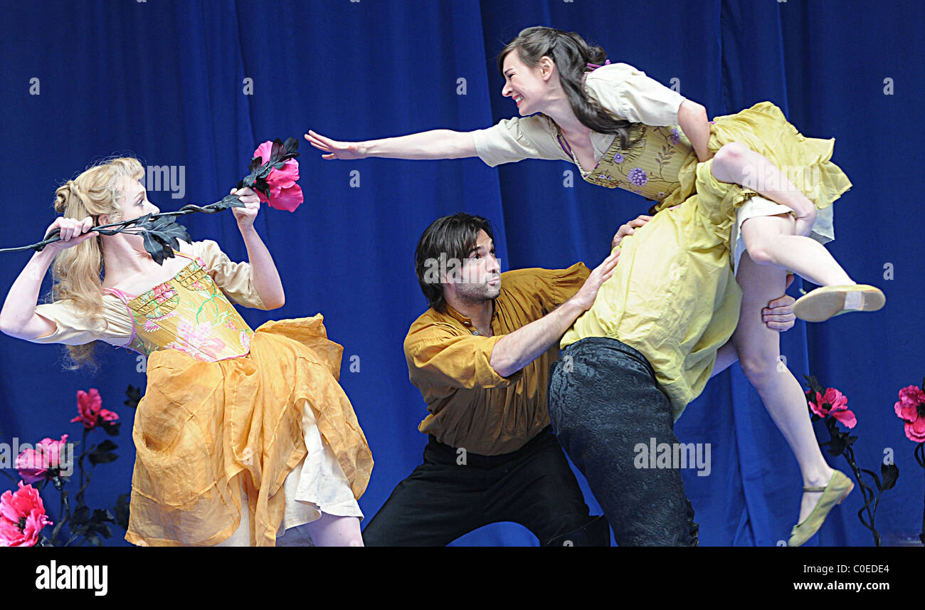 Pippa Nixon, Oliver Boot, Chris Brandon and Laura Rogers performing in ...
